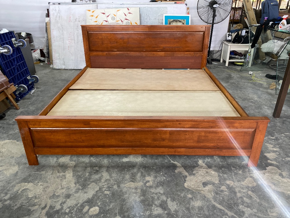 Wooden King Size Bed Frame / Rangka Katil King Saiz Kayu - Unearth Store