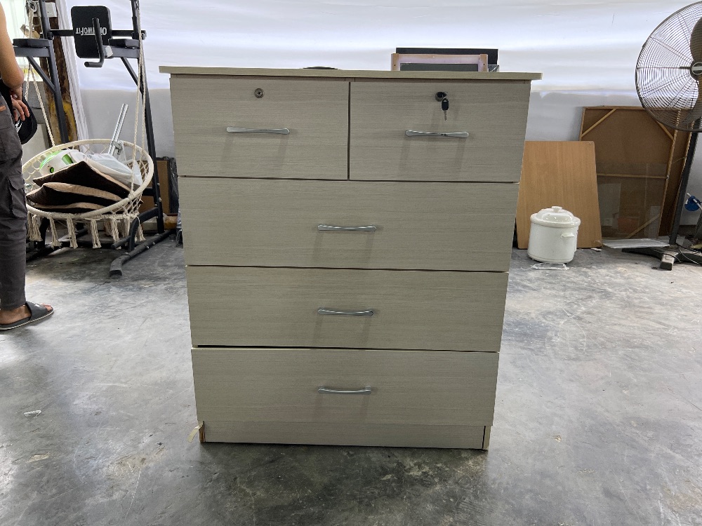 Wooden Chest of 5 Drawers White Colour / Peti Kayu 5 Laci Warna Putih ...