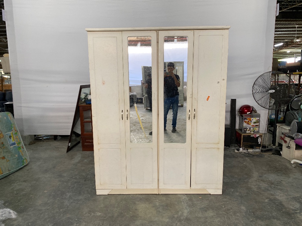Wooden 4 Door Wardrobe with 2 Mirror White Colour / Almari Pakaian 4 ...