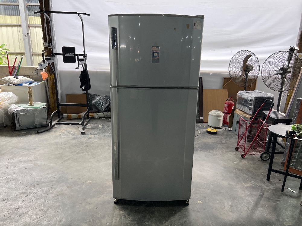 SHARP 2-Door Refrigerator SJ-P65M-SL / Peti Sejuk 2 Pintu SHARP SJ-P65M ...