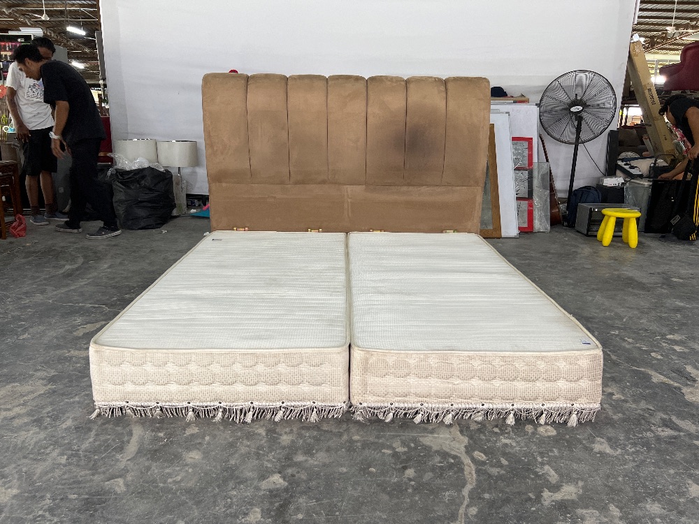 Modern Style Divan Fabric King Bed Frame with Head board / Rangka Katil ...