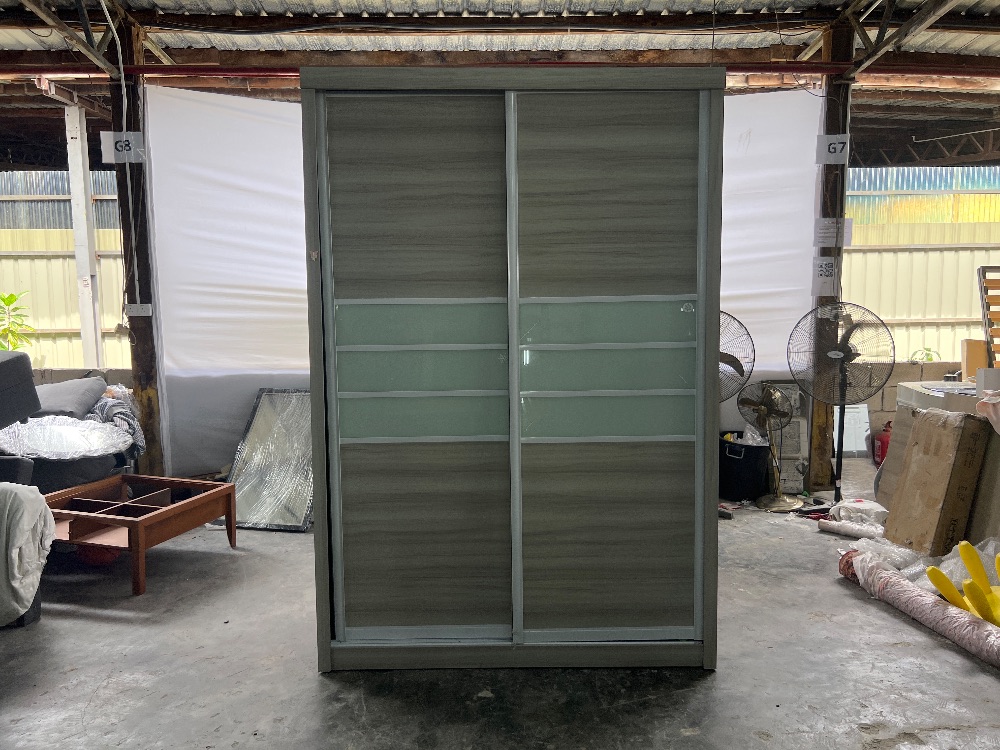 Classic Modern Style Sliding Wardrobe White Colour / Almari Pakaian ...