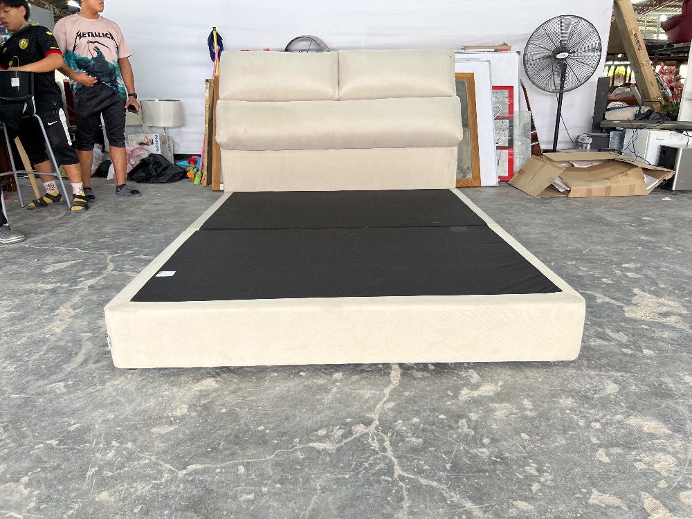 Divan Fabric Queen Bed Frame / Rangka Katil Queen Fabrik Divan ...