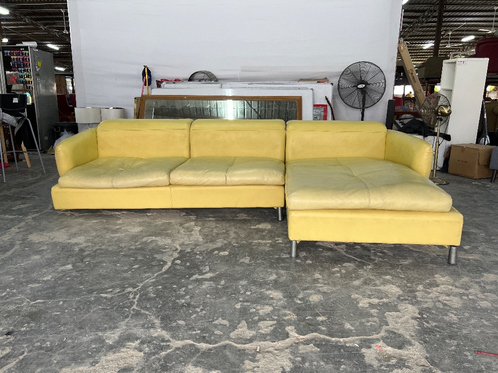 L-sectional Comfortable Leather Sofa Yellow Colour / Sofa Kulit Selesa ...
