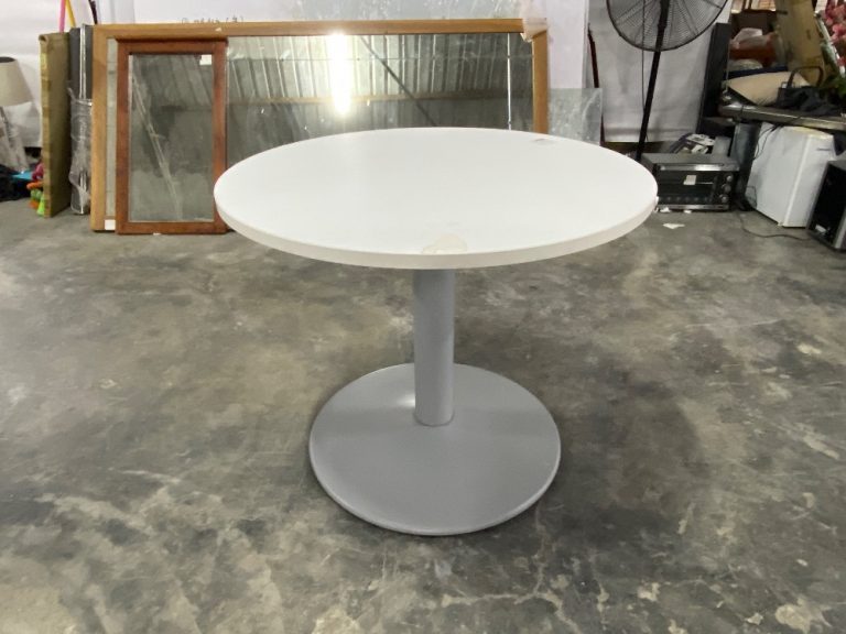 Round Small Size Dining Table / Meja Makan Saiz Kecil Bulat - Unearth Store