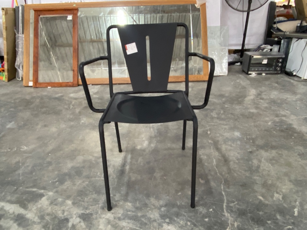 Inicio-V Arm Chair With Bentwood Seat Black Colour / Kerusi Lengan ...