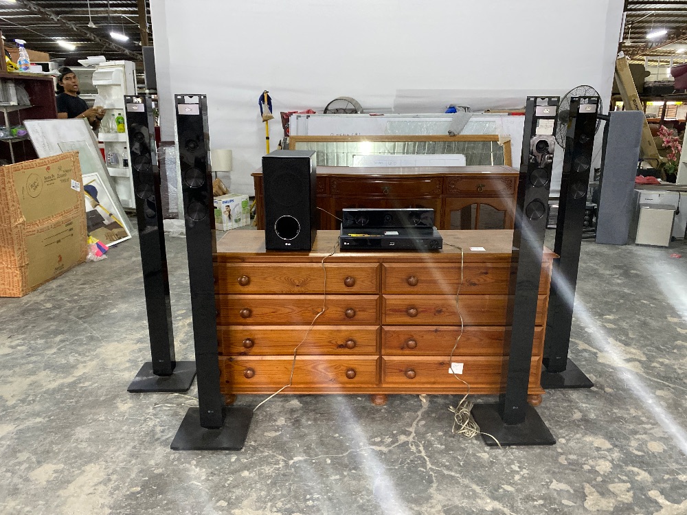 LG DVD Home Theatre System Set / Set Sistem Teater Rumah DVD LG ...