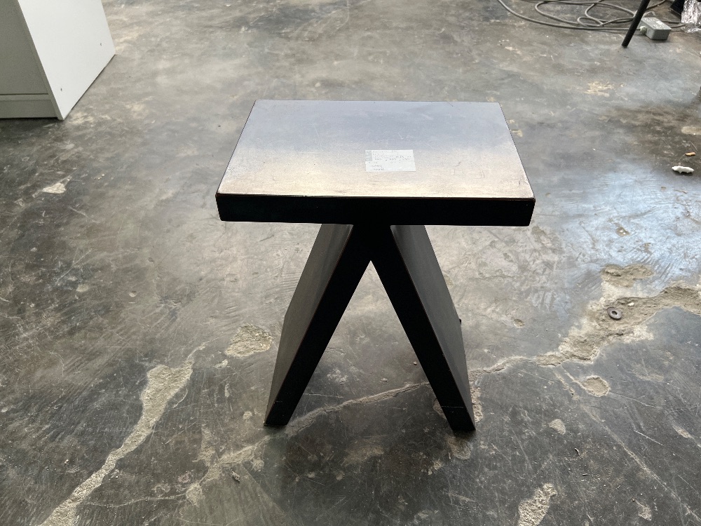 Wooden Side Table Black Colour / Meja Sisi Kayu Warna Hitam - Unearth Store