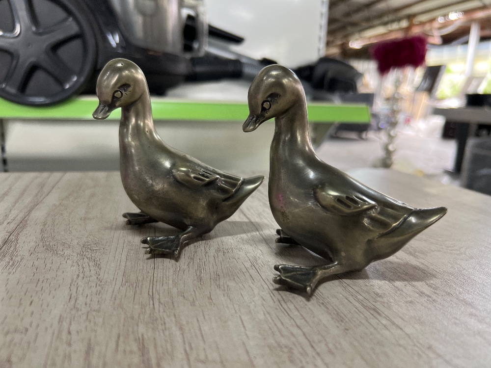 (S)Metal Sculptural Ducks / Itik Arca Logam - Unearth Store
