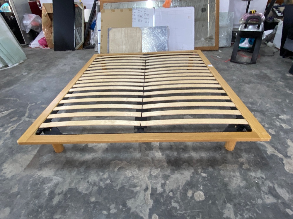 (S)MUJI Queen Size Bed Frame Oak Veneer / MUJI Rangka Katil Saiz Queen ...