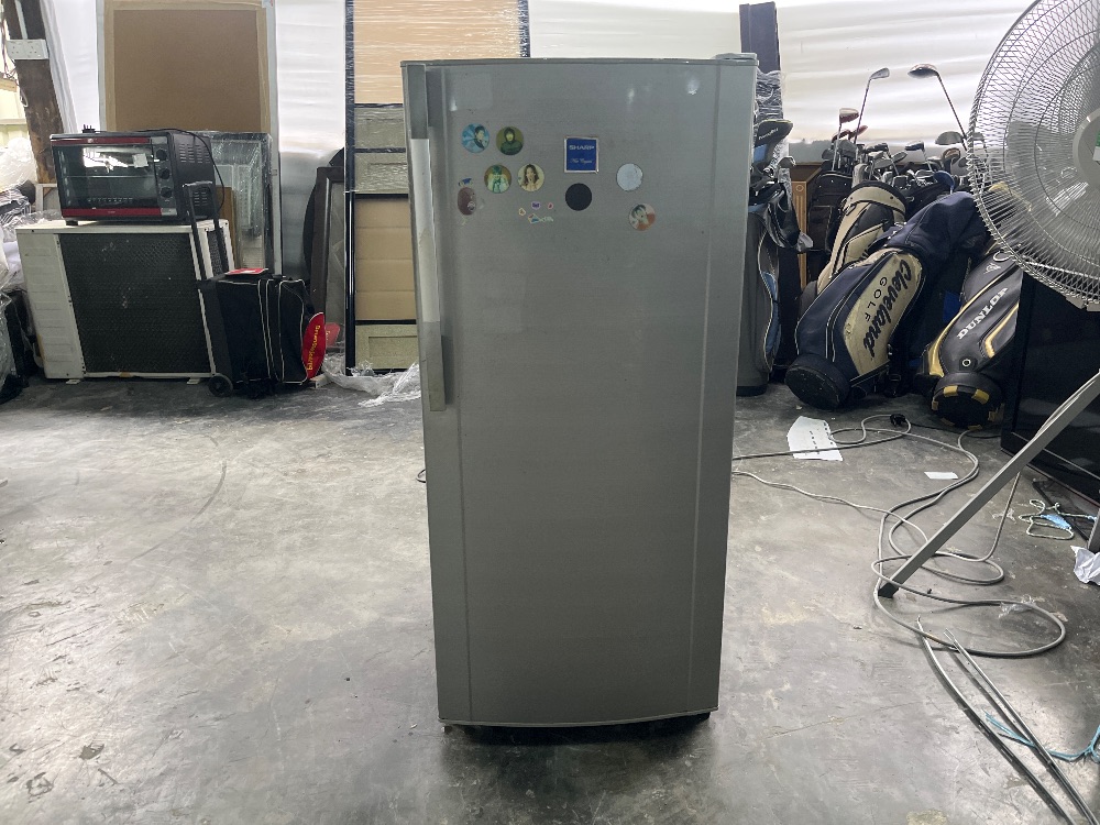 SHARP Single Door Refrigerator Model SJ-17T-SL / Model Peti Sejuk Satu ...