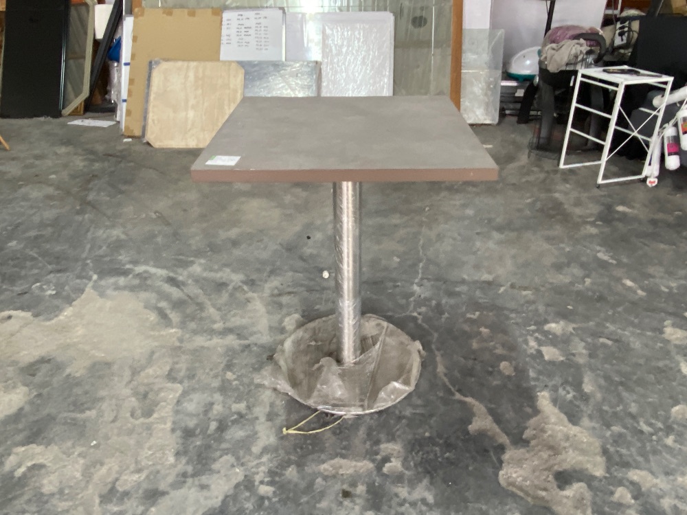 Small Square Shape Wooden Table / Meja Kayu Bentuk Segi Empat Kecil ...