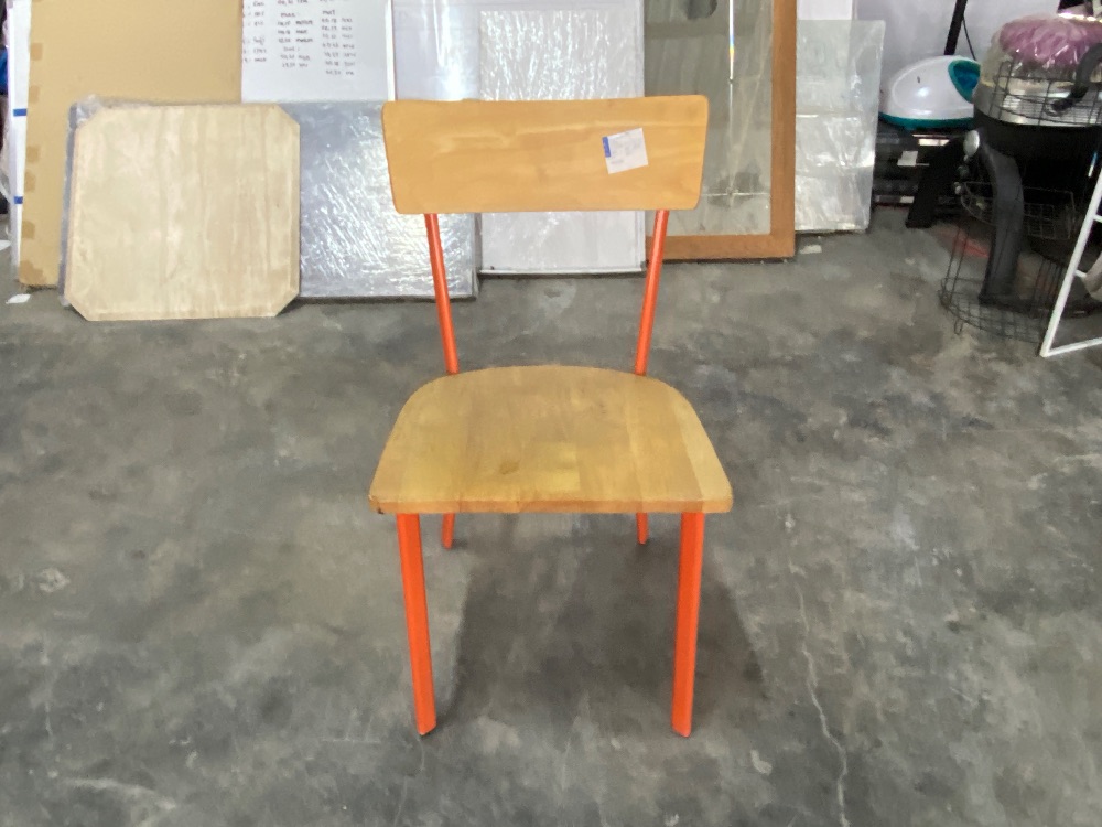 Simple Design Wooden Dining Chair / Kerusi Makan Kayu Rekaan Ringkas ...