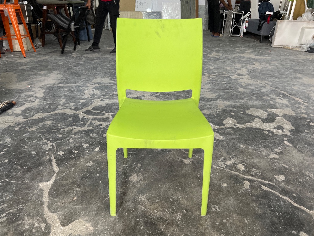 Gent PVC Chair Green Colour / Kerusi PVC Gent Warna Hijau - Unearth Store