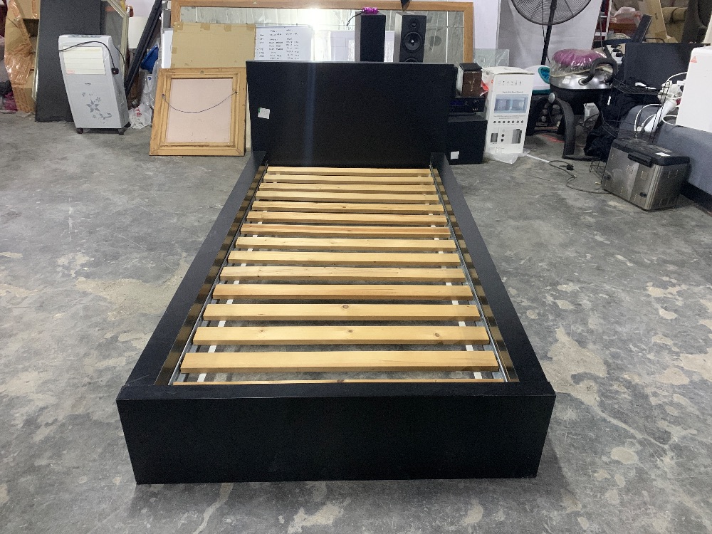 Wooden Super Single Size Bed Frame Black Colour / Rangka Katil Saiz Super Single Kayu Warna ...