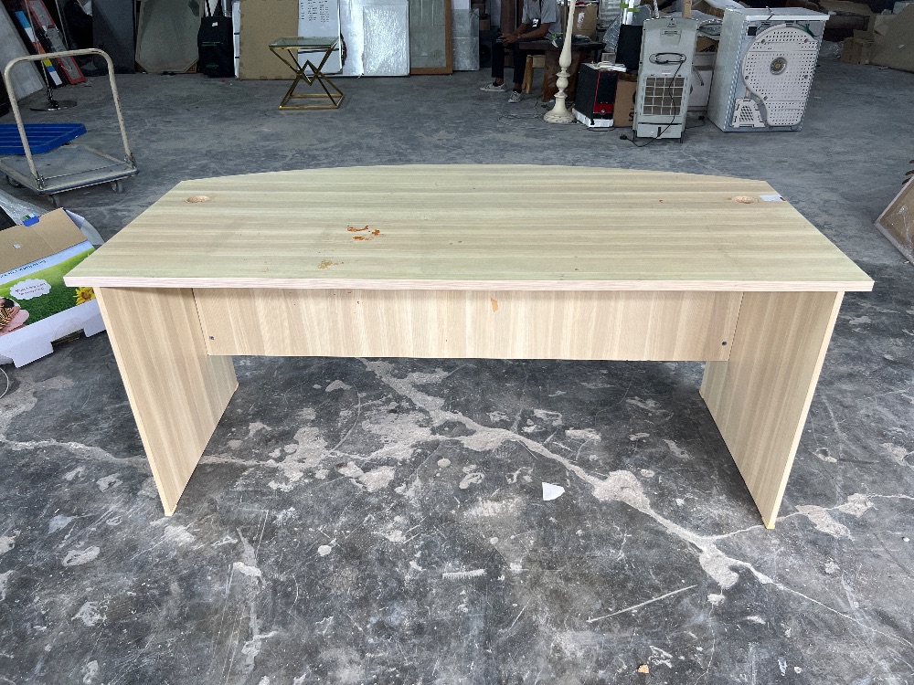 Wooden Working Table White Colour / Meja Kerja Kayu Warna Putih ...