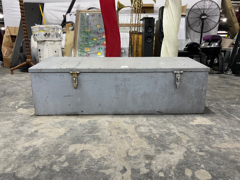 Metal Storage Box / Kotak Penyimpanan Logam - Unearth Store