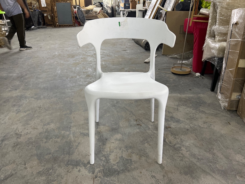 PVC Desk Chair White Colour / Kerusi Meja PVC Warna Putih - Unearth Store
