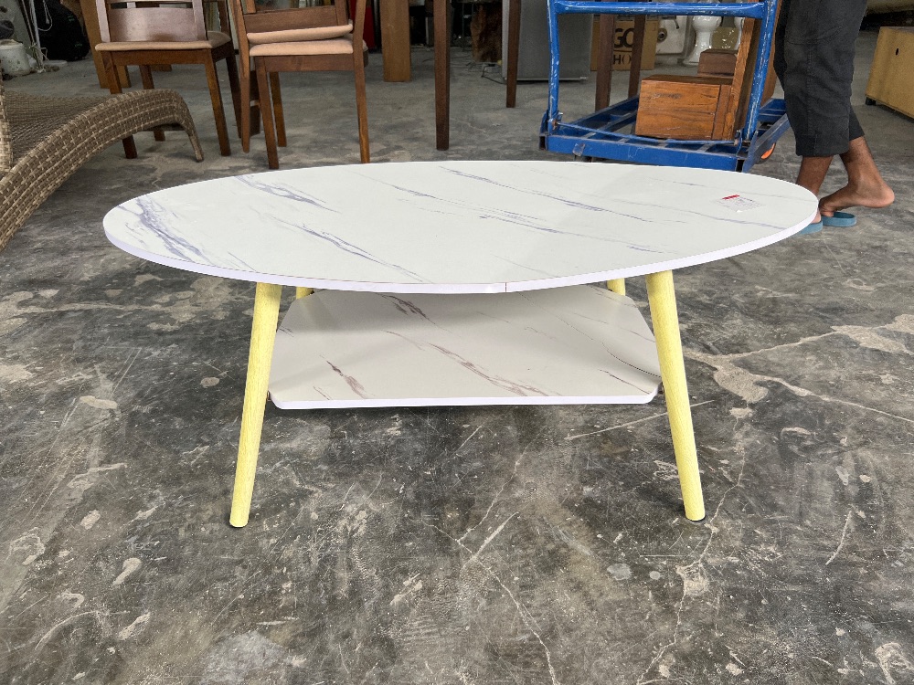 Oval Shape Wooden Coffee Table White Colour / Meja Kopi Kayu Bentuk ...