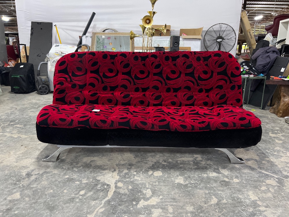 Red & Black Swirl Pattern Fabric Sofa Bed / Katil Sofa Kain Corak ...