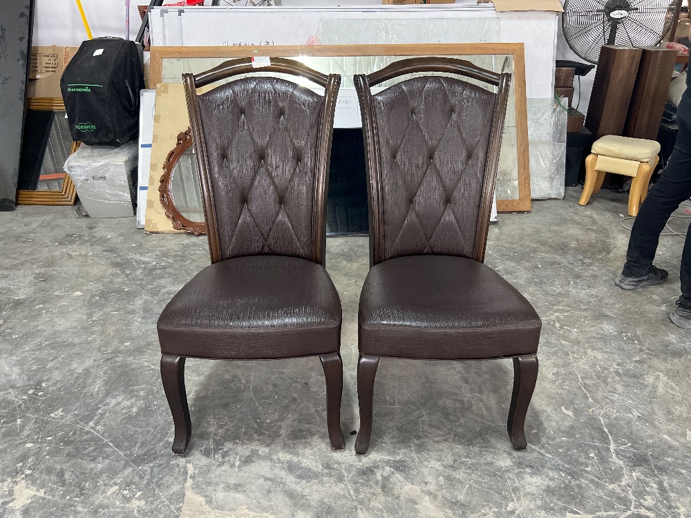 Classic Dark Brown Wooden Frame Dining Chair / Kerusi Makan Bingkai ...
