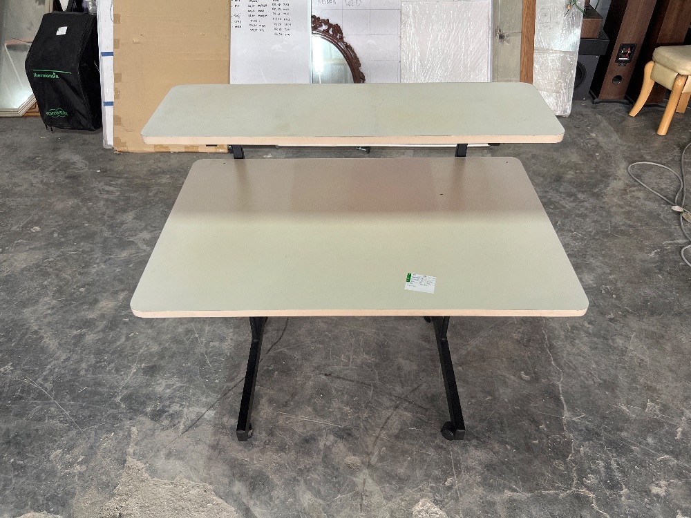 Cream Top Wooden Computer Table / Meja Komputer Kayu Atas Krim ...