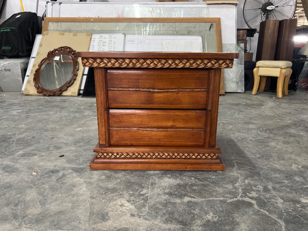 Classic Design Wooden Side Drawer / Laci Sisi Kayu Rekaan Klasik ...