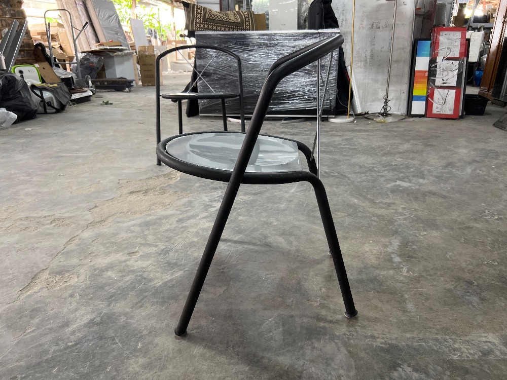 Metal Frame Dining Chair with Grey Seat / Kerusi Makan Bingkai Logam ...