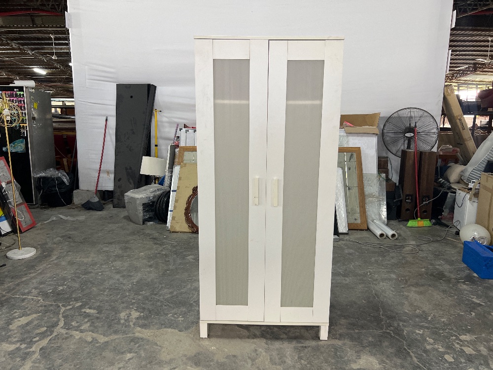 2-Door Wooden Wardrobe White Colour / Almari Pakaian Kayu 2 Pintu Warna ...