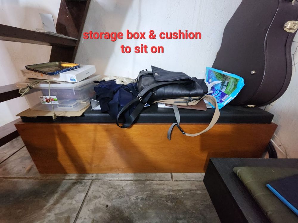 Wide Brown Wooden Bench With Storage / Bangku Kayu Coklat Lebar Dengan ...