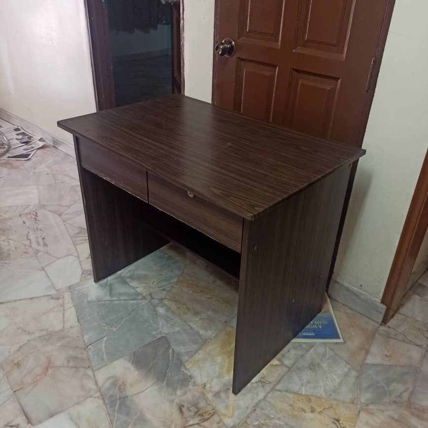 Wooden Study desk - Unearth Store