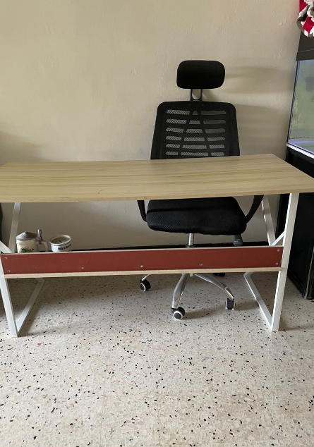 High Wooden Study Desk White / Meja Belajar Kayu Tinggi Putih - Unearth ...
