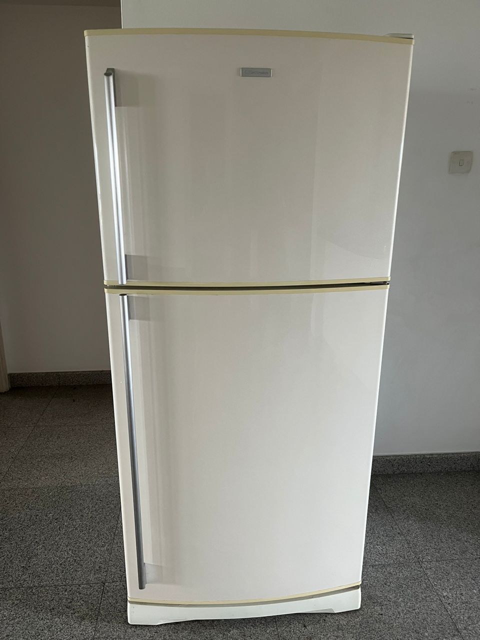 Electrolux 2-door Refrigerator - Unearth Store