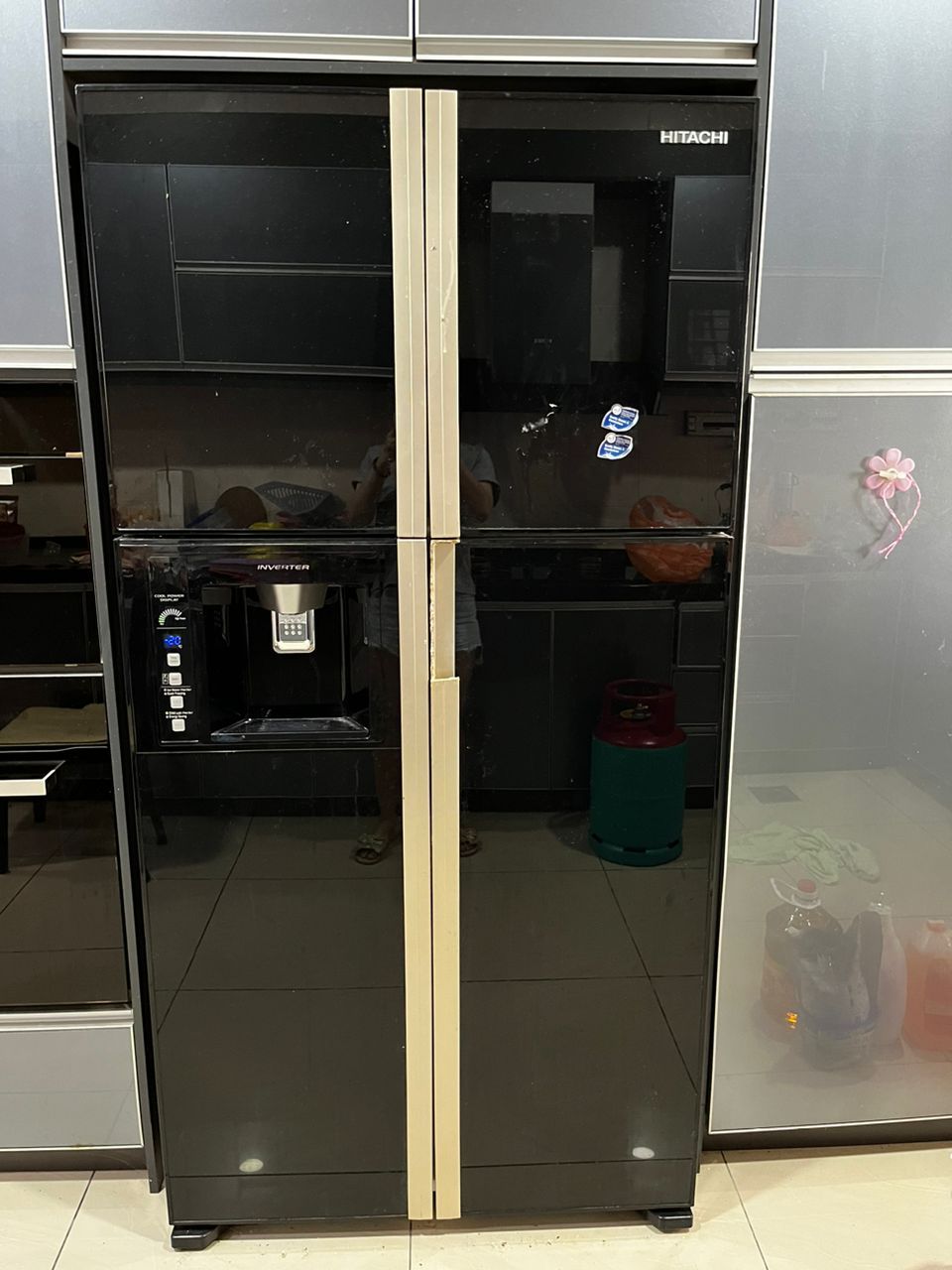 Hitachi 4-door Refrigerator - Unearth Store