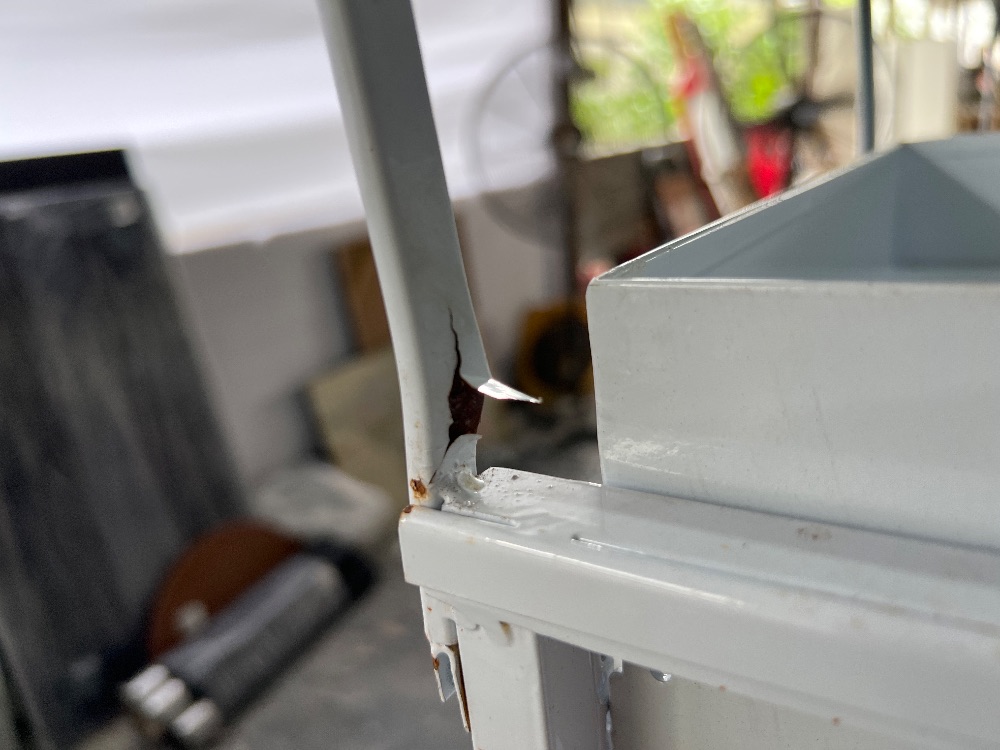 metal standee - Unearth Store