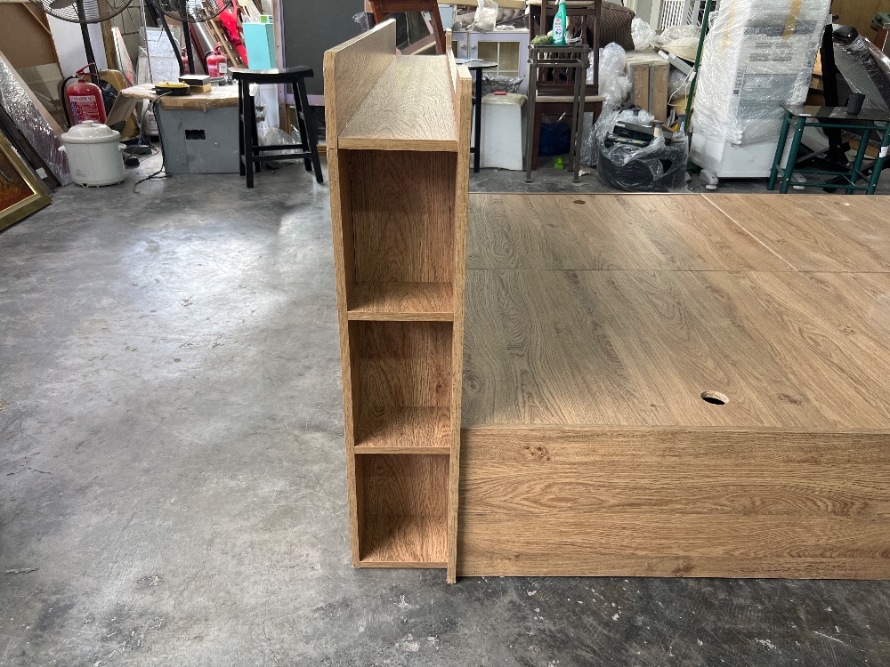 Wooden Queen Size Bed Frame with Headboard Shelf Oak Colour / Rangka ...