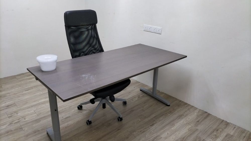 IKEA BEKANT table - Unearth Store