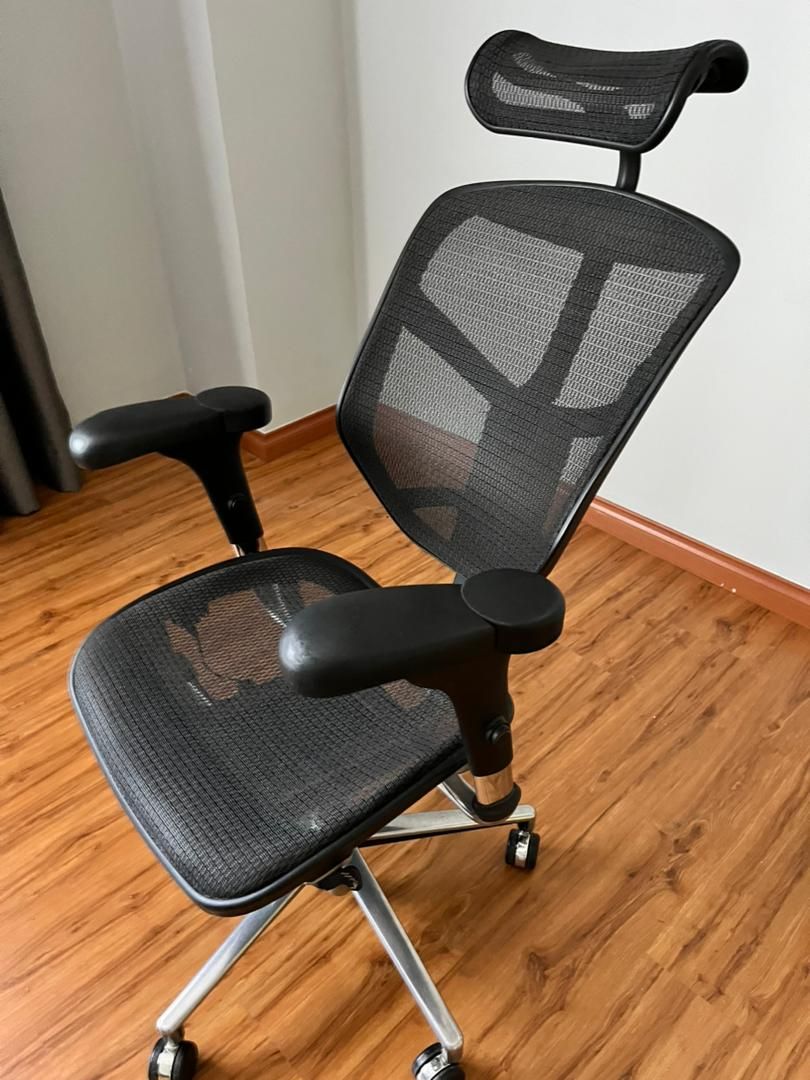 Black Mesh Desk Chair - Unearth Store