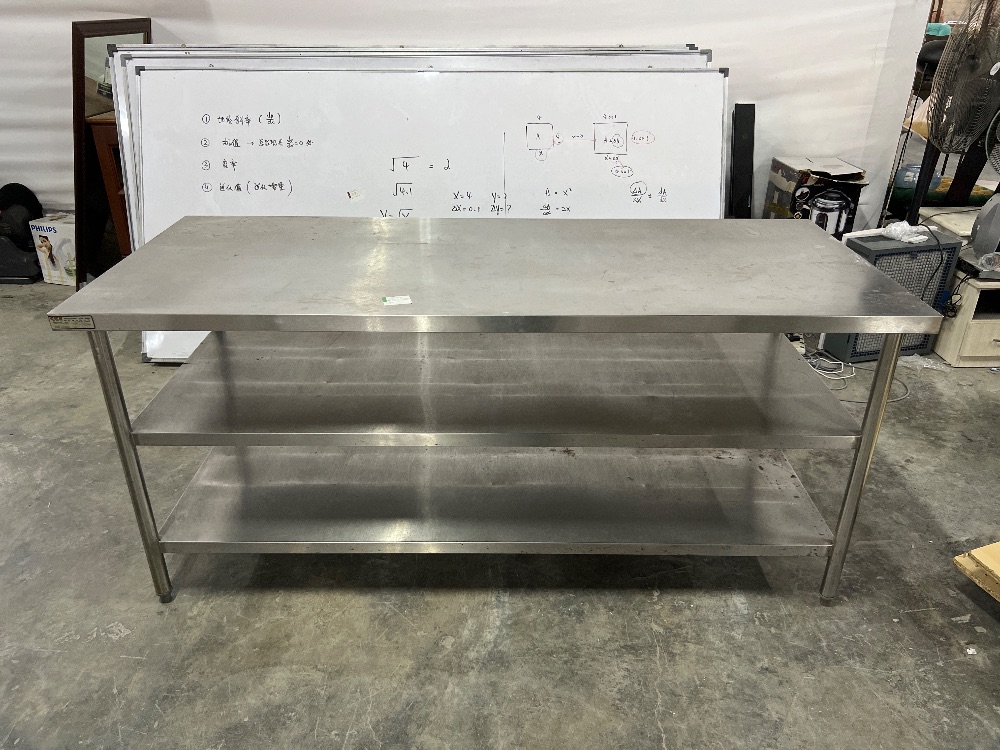 Large Metal Rectangular Table / Meja Segi Empat Logam Besar - Unearth Store