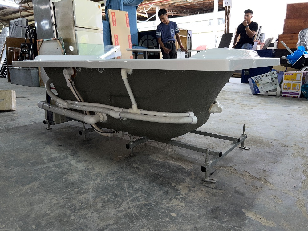 Onzen Bathtub Jacuzzi / Jakuzi Tab Mandi Onzen - Unearth Store