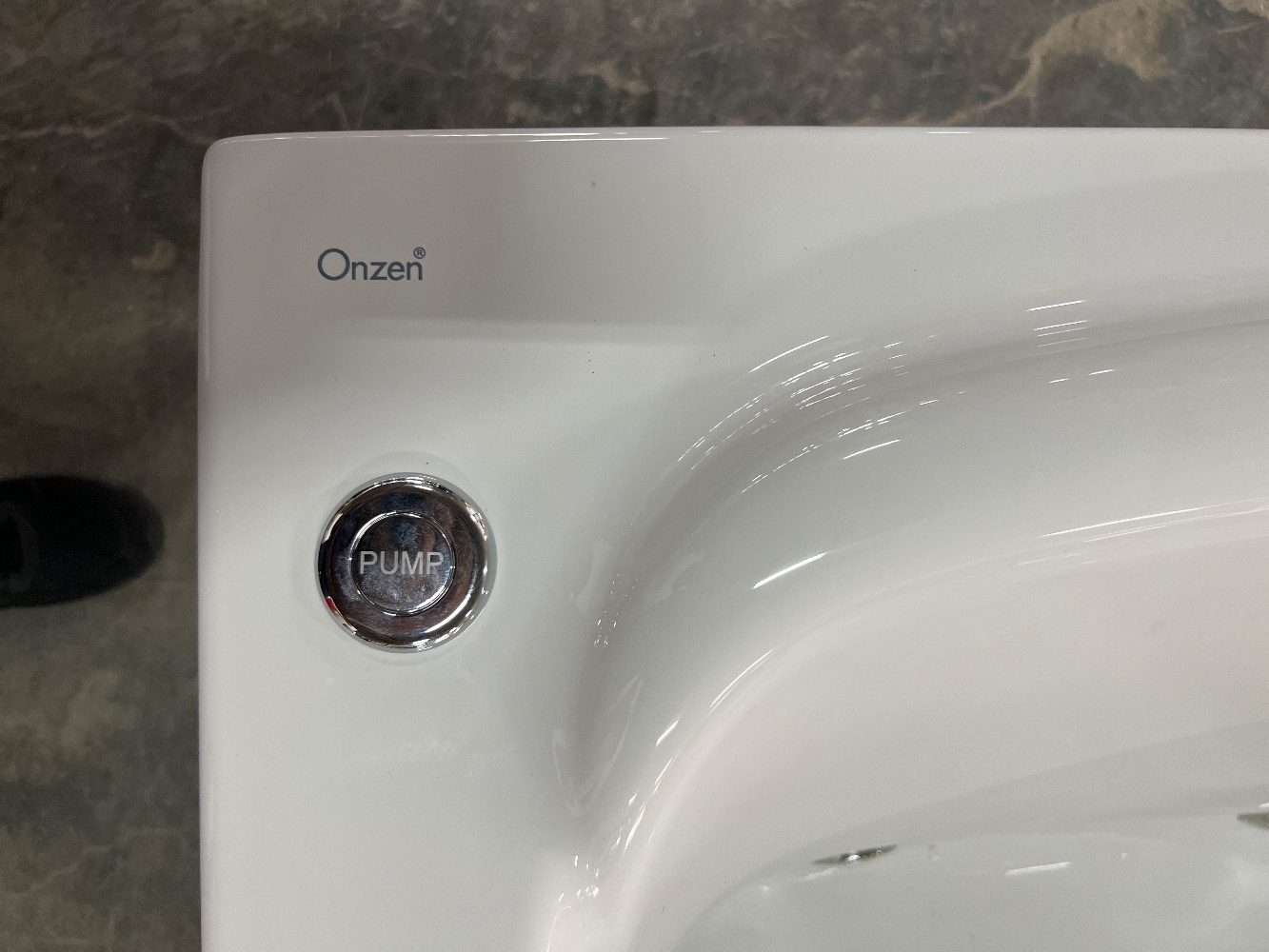 Onzen Bathtub Jacuzzi / Jakuzi Tab Mandi Onzen - Unearth Store