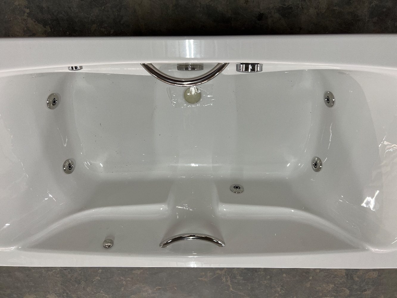 Onzen Bathtub Jacuzzi / Jakuzi Tab Mandi Onzen - Unearth Store