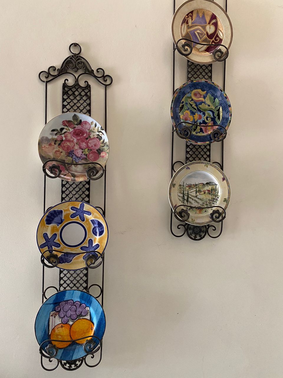 Black Metal Wall Rack - Unearth Store