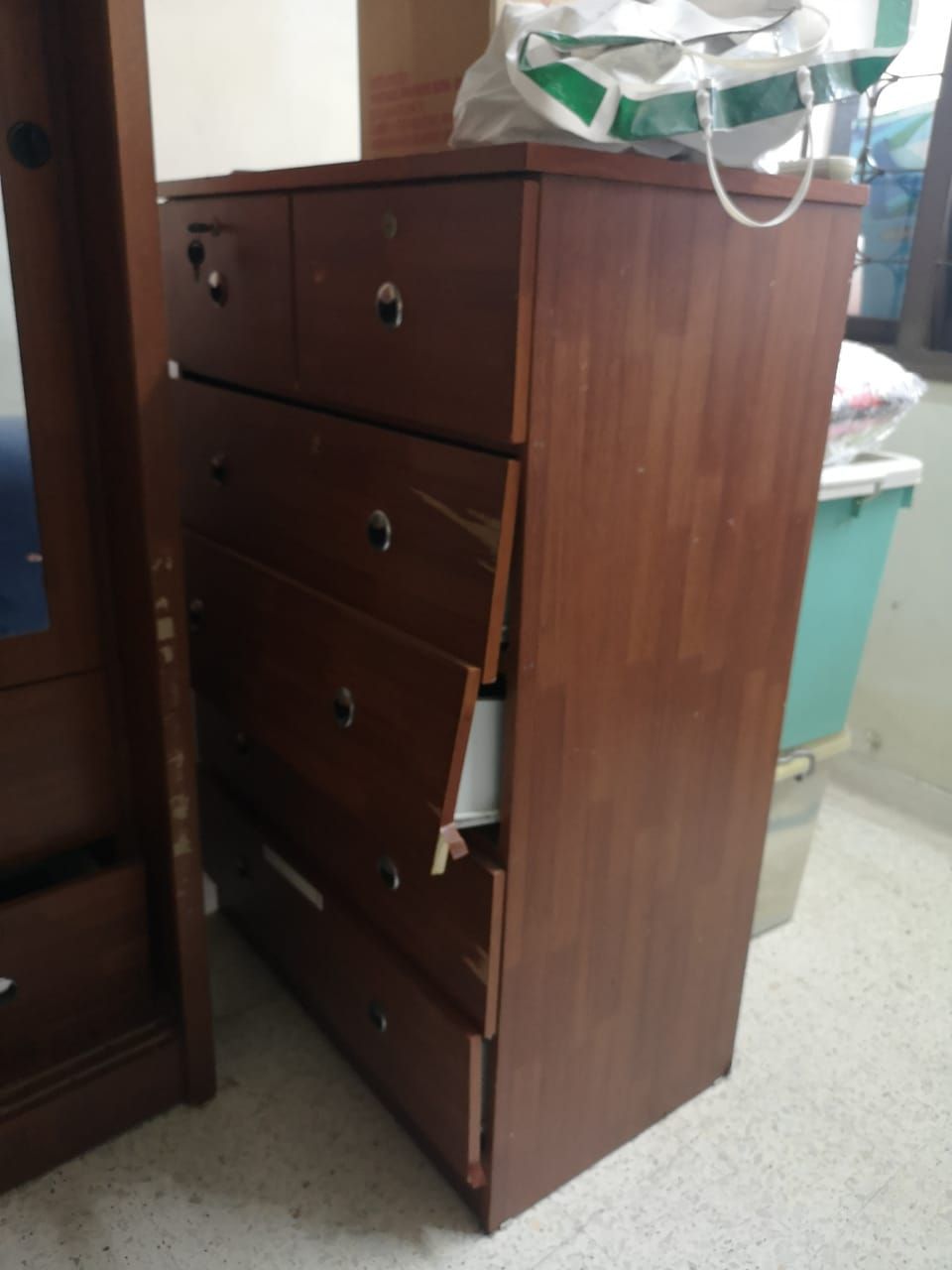 Wooden 5-tier Chest of Drawers (damaged?) - Unearth Store