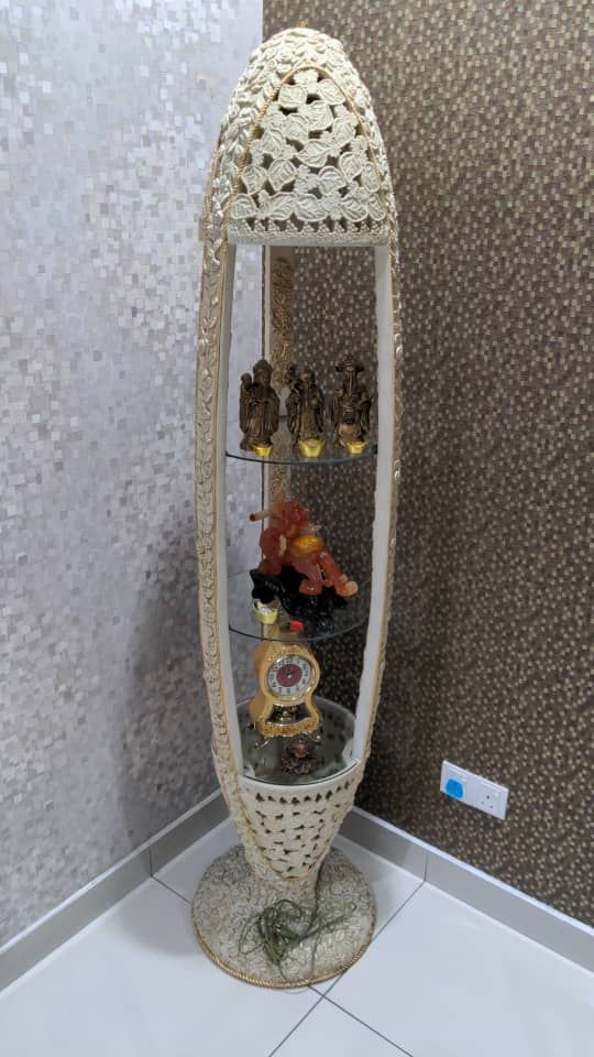 Cylindrical Southern Style Egg-shaped Display Shelf / Rak Pameran ...