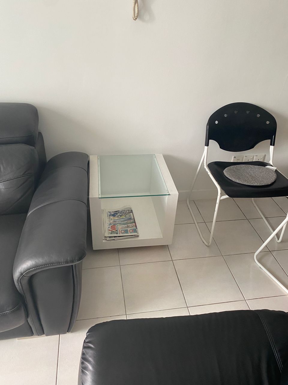 Wooden Glass Top Side Table White Colour / Meja Sisi Atas Kaca Kayu ...