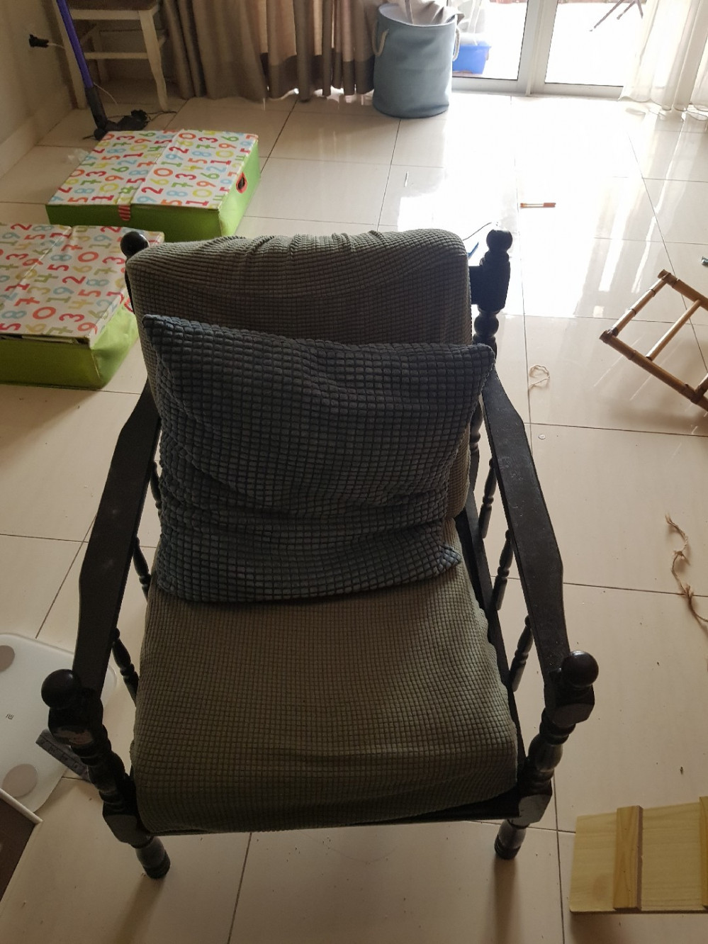 Classic Single Seater Wooden Armchair / Kerusi Berlengan Kayu Single ...