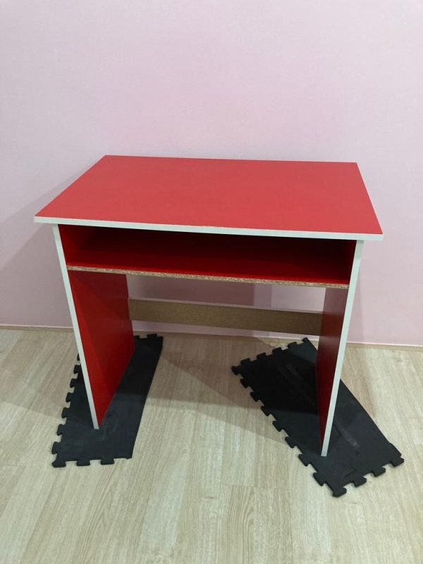 Wooden Study Table Red Colour / Meja Belajar Kayu Warna Merah - Unearth ...