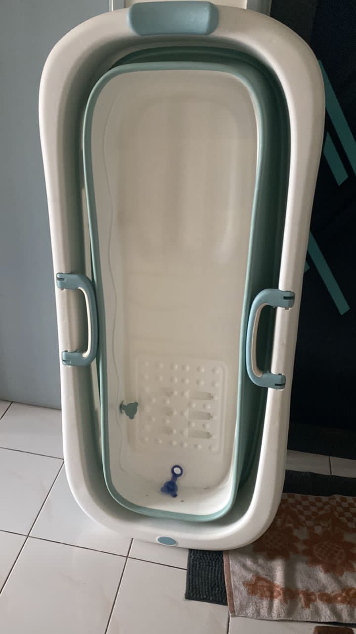Thick Portable Folding Bathtub / Tab Mandi Lipat Mudah Alih Tebal ...