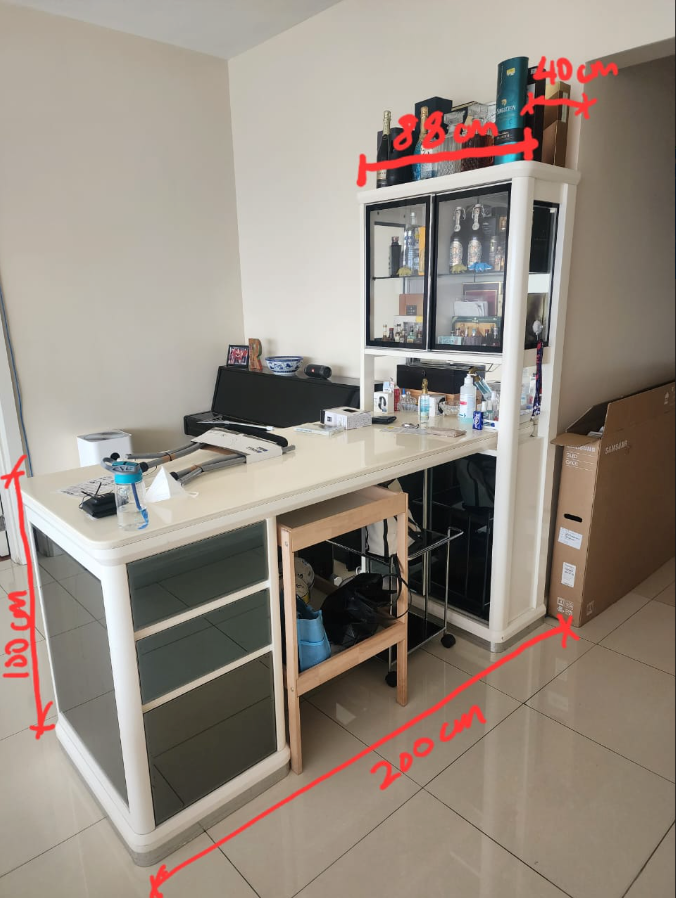 Bar Counter with Cabinet White Colour / Kaunter Bar dengan Warna Putih ...